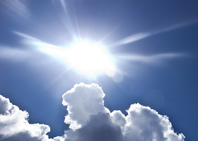 Solskadad hud - såhär behandlar du den